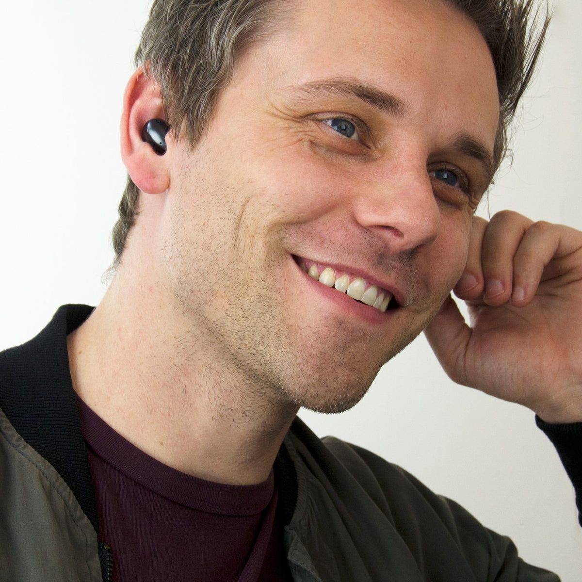 MEE audio Pebbles Low Profile Wireless Earbuds